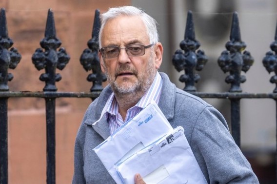 Monumentally inadequate sentence for Barry Nicolle, serial red kite ...